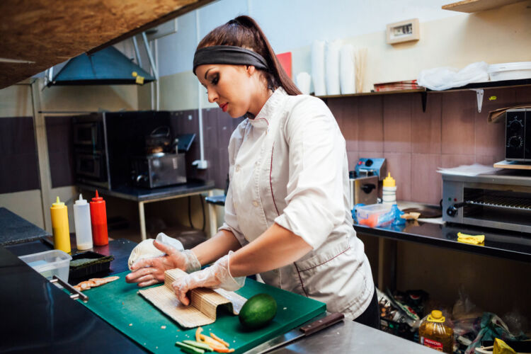 How to Become a Chef | Hours, roles, qualifications & earnings