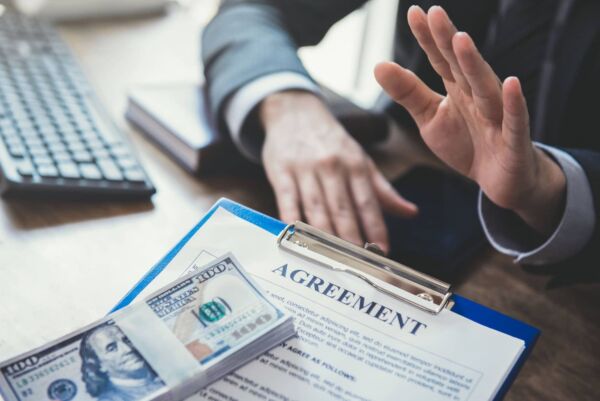 Anti-Bribery and Corruption Policy | Laws, benefits & breaching the policy