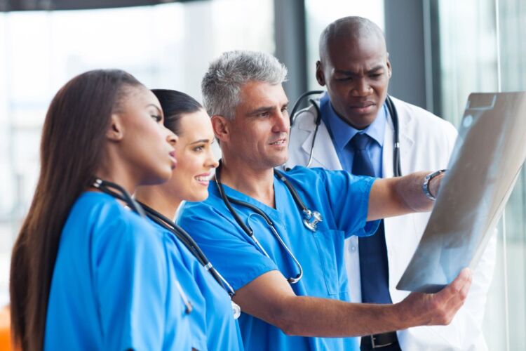How to Become a Doctor | Hours, roles, qualifications & earnings