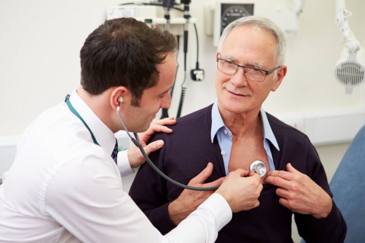 How to Become a Doctor | Hours, roles, qualifications & earnings