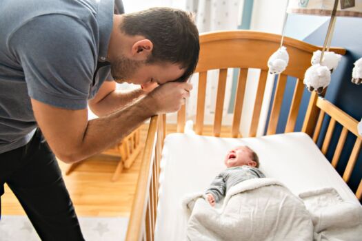 Postnatal Depression in Men | Symptoms, diagnosis & support