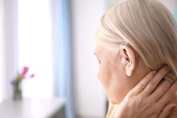 What is Hearing Loss? | Signs, symptoms, types and causes
