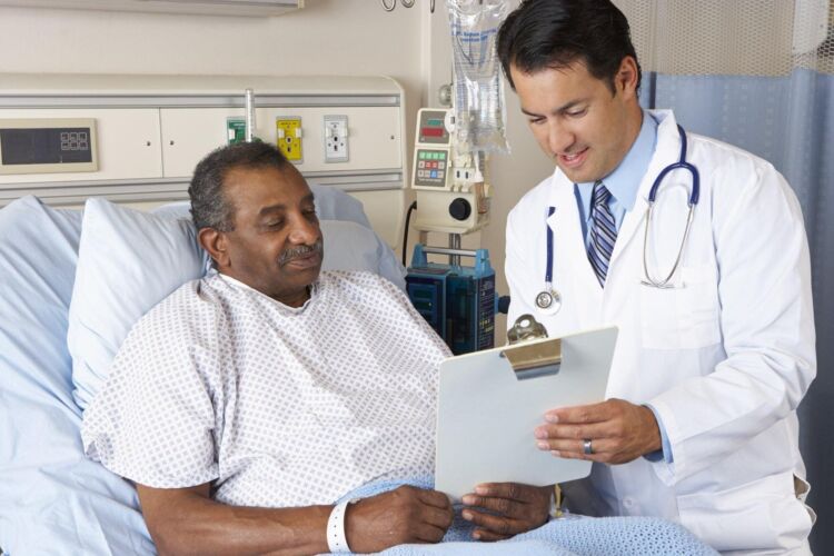 How to Become a Hospital Doctor | Hours, roles & qualifications