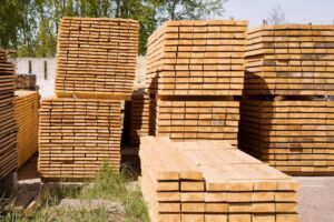 How to Become a Joiner | Hours, roles & qualifications