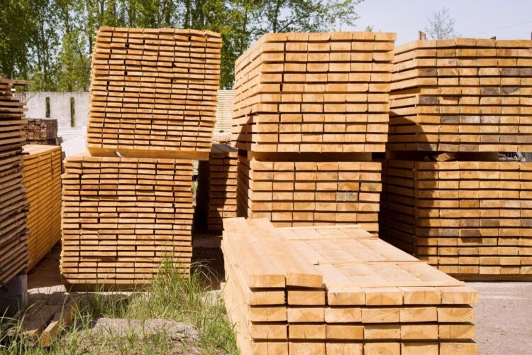 How to Become a Joiner | Hours, roles & qualifications
