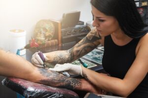 How to Become a Tattoo Artist | Hours, roles & qualifications