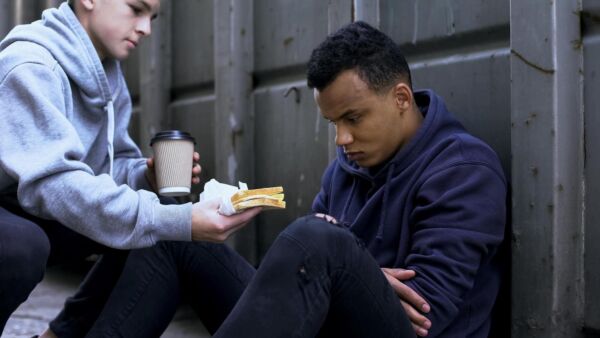 How to Become a Youth Worker | Hours, roles & qualifications