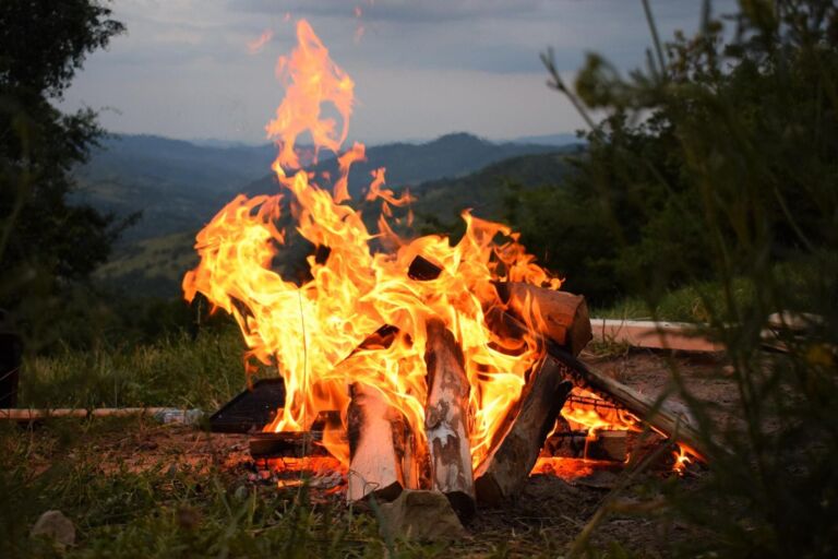 Pyrophobia | Triggers, causes, diagnosis & treatment
