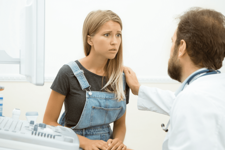 Health anxiety | Causes, symptoms, risk factors & treatment