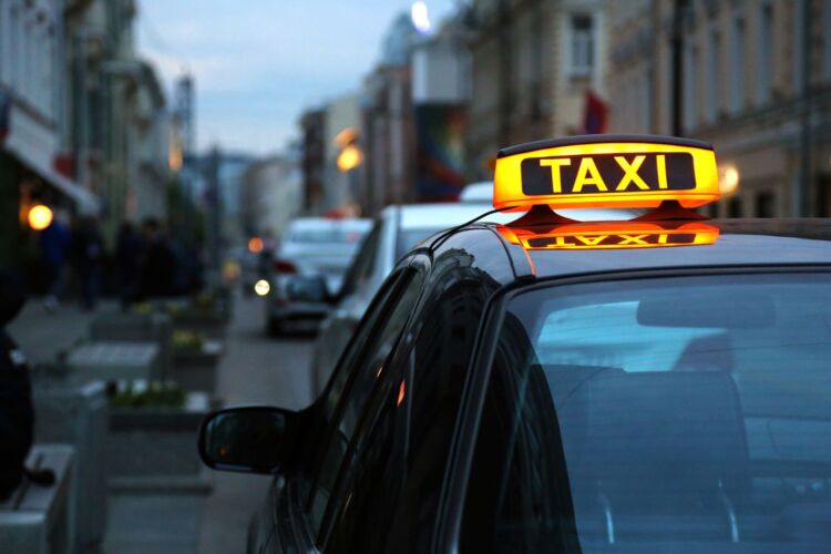 How to Start a Taxi Business | Costs, legals & business plan