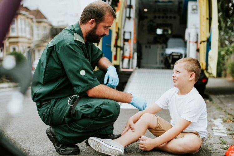 Safeguarding Guide for Paramedics | Types of abuse & roles