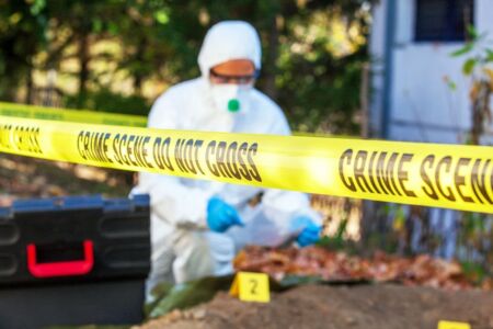 How to Become a Forensic Scientist | Hours, roles & qualifications