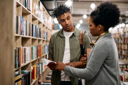 How to Become a Librarian | Hours, roles & qualifications