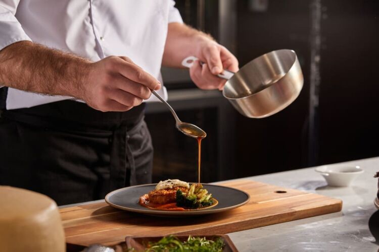 Food Safety Guide for Hotels | Hazards, waste, storage