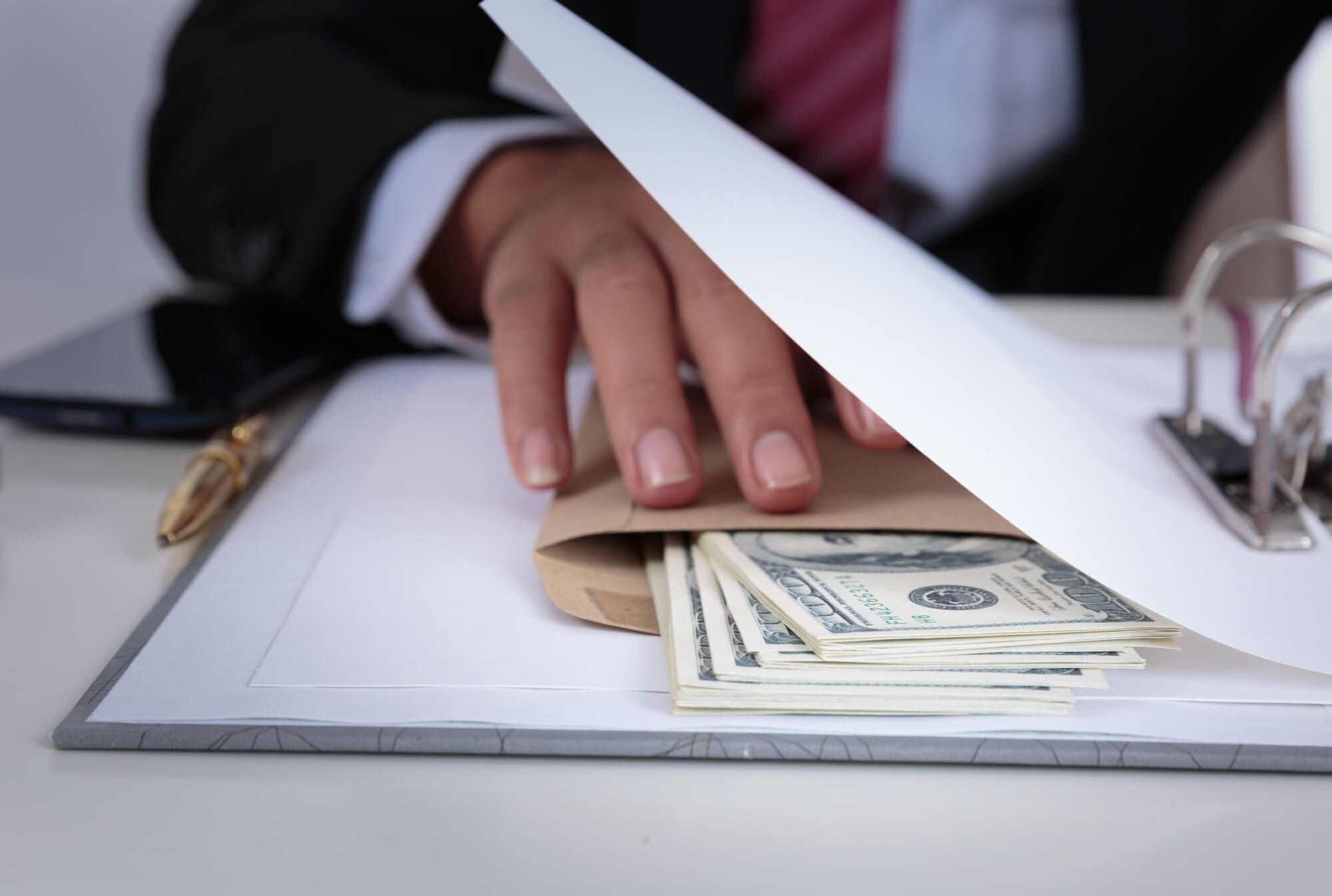 Leading Companies in Anti-Bribery Initiatives Explored