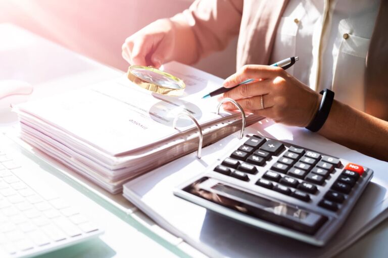 Financial Institutions & Money Laundering | Detecting & reporting