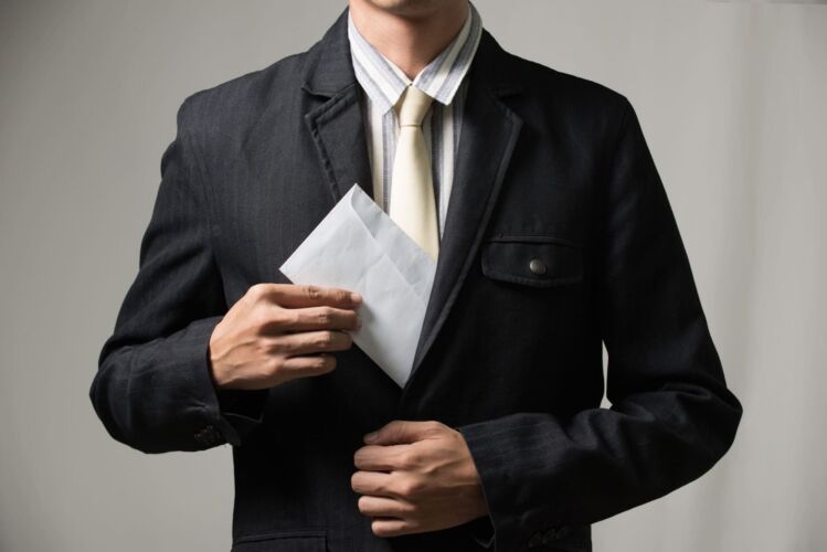 Bribery & Corruption | Recognising & Reporting Suspicious Activities