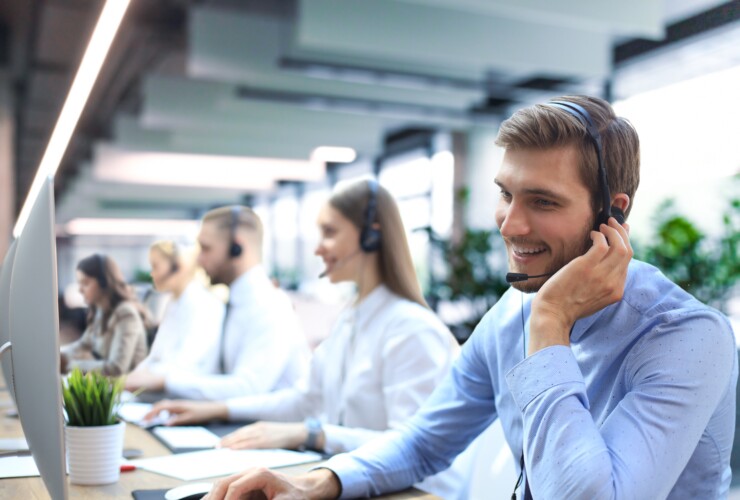 Technology’s Role in Modern Customer Service | Pros and Cons