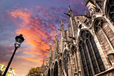 Major Fire Incidents: Insights from Historical Case Studies