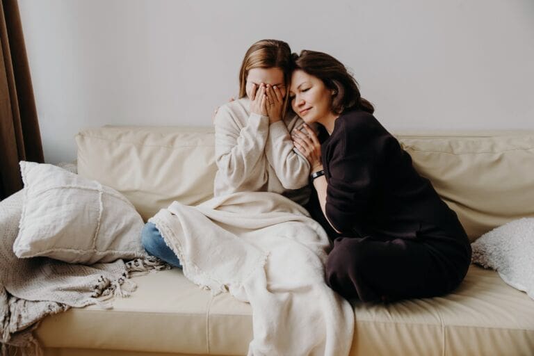 What is Podophobia? | Triggers, symptoms, diagnosis & treatment